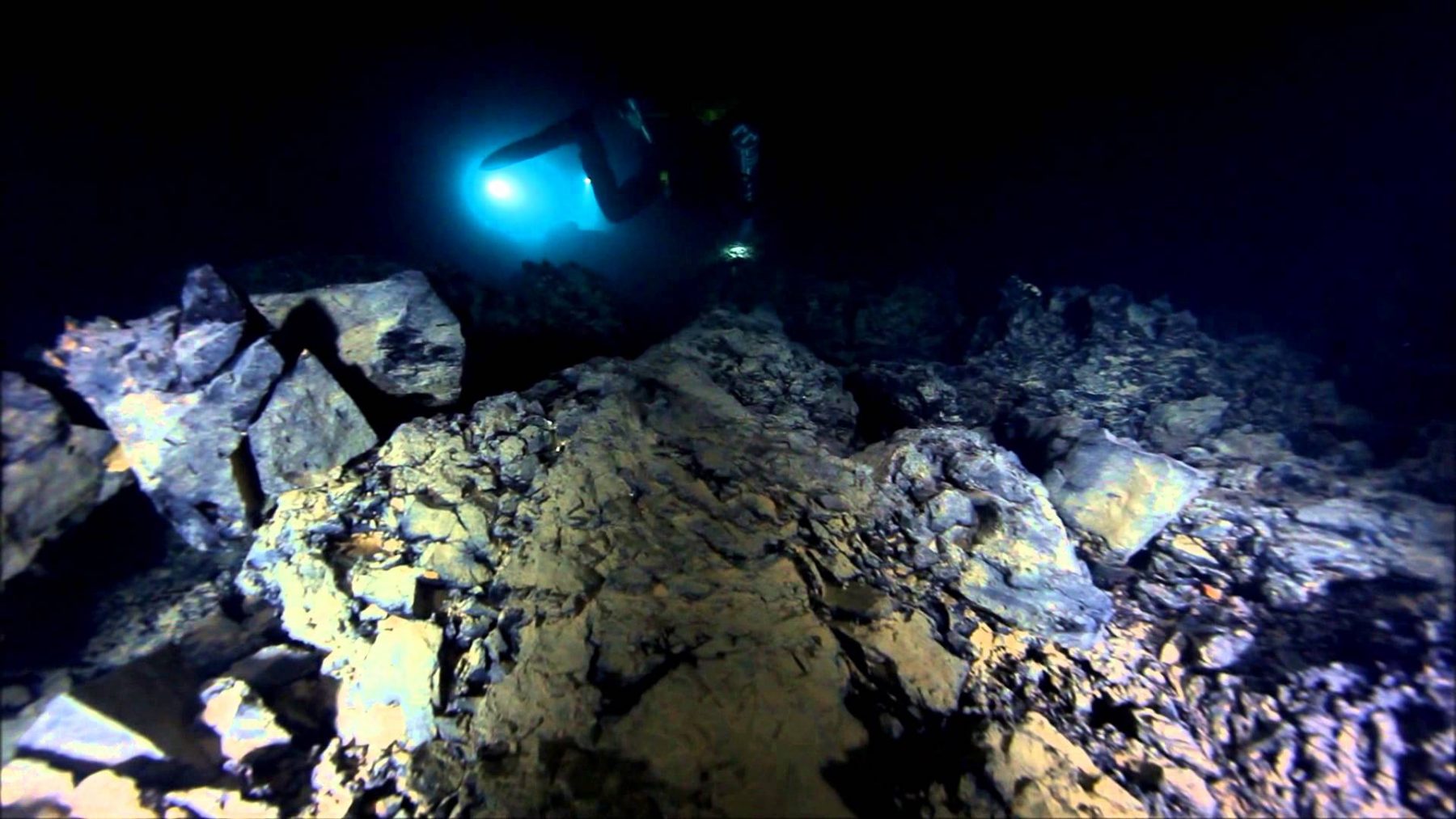 Top Midwest Scuba Sites - Terrain Magazine